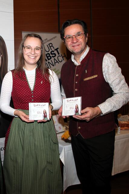 CD-Präsentation: „G'redt & g'spüt“ mit der Autorin Lisa Hörting ...