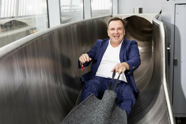 Höchste Rutsche Europas: Die „Donauturm-Rutsche“ ist offiziell eröffnet ...