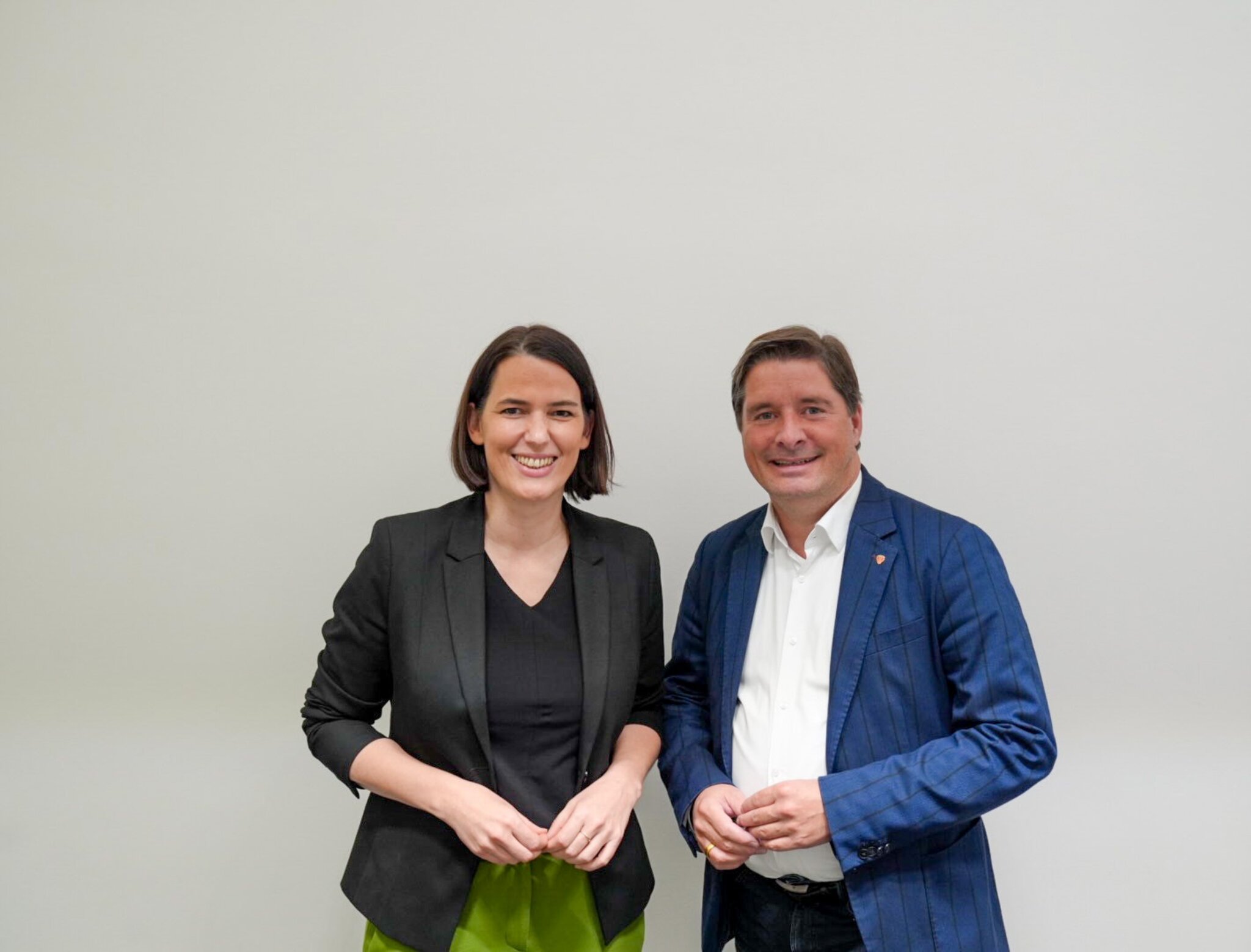 WK TIrol, Wirtschaftsbund: WB-Bezirksobmann Seiwald gratuliert neuer WK ...