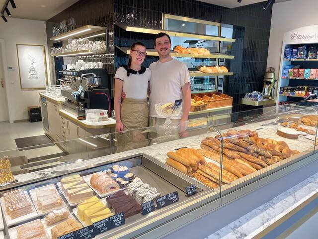 Hauptstraße St. Valentin: Johannes und Martina Schneller betreiben Café ...