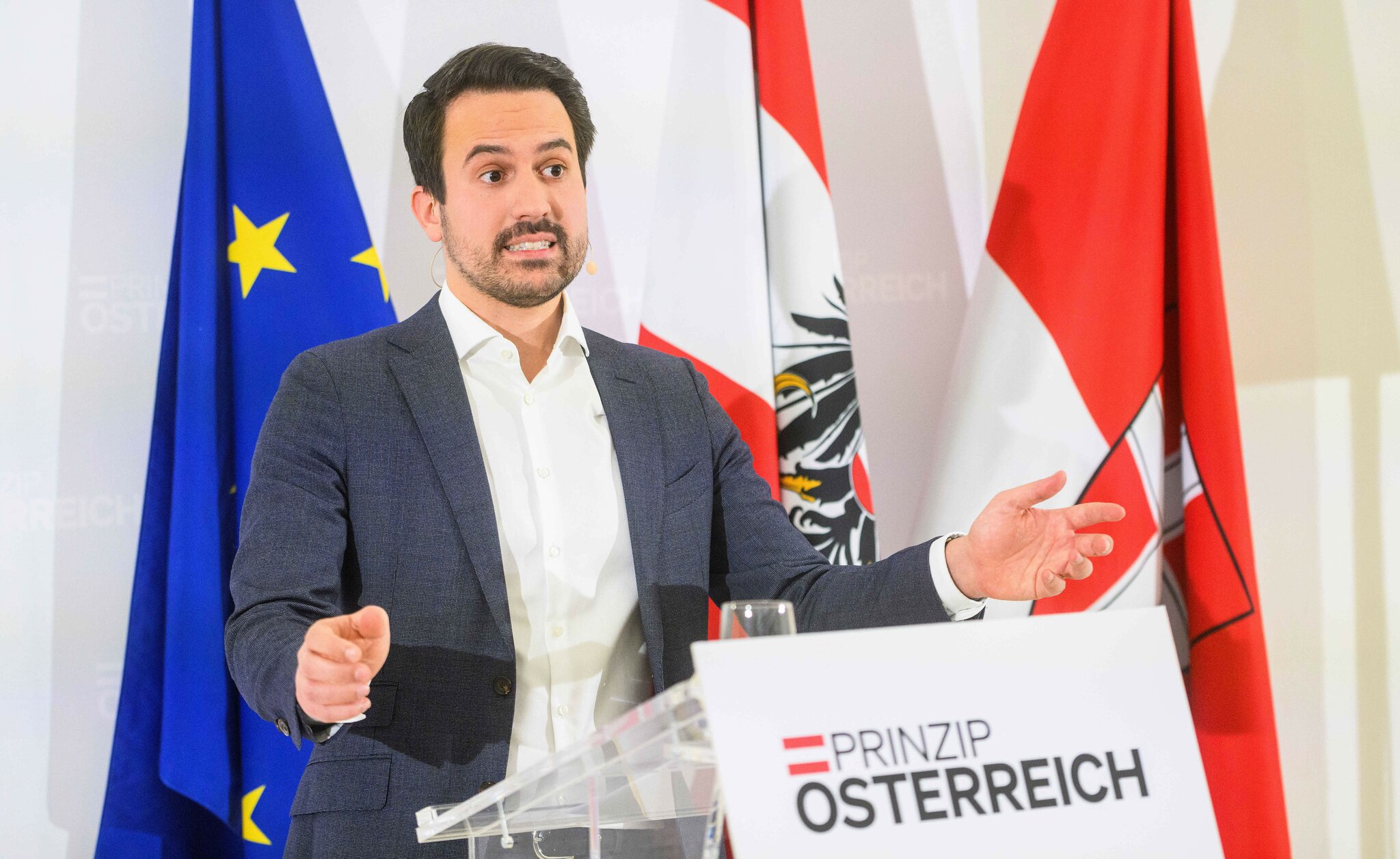 Grundwerte: Wiederkehr fordert Sanktionen für Integrations-Verweigerer ...