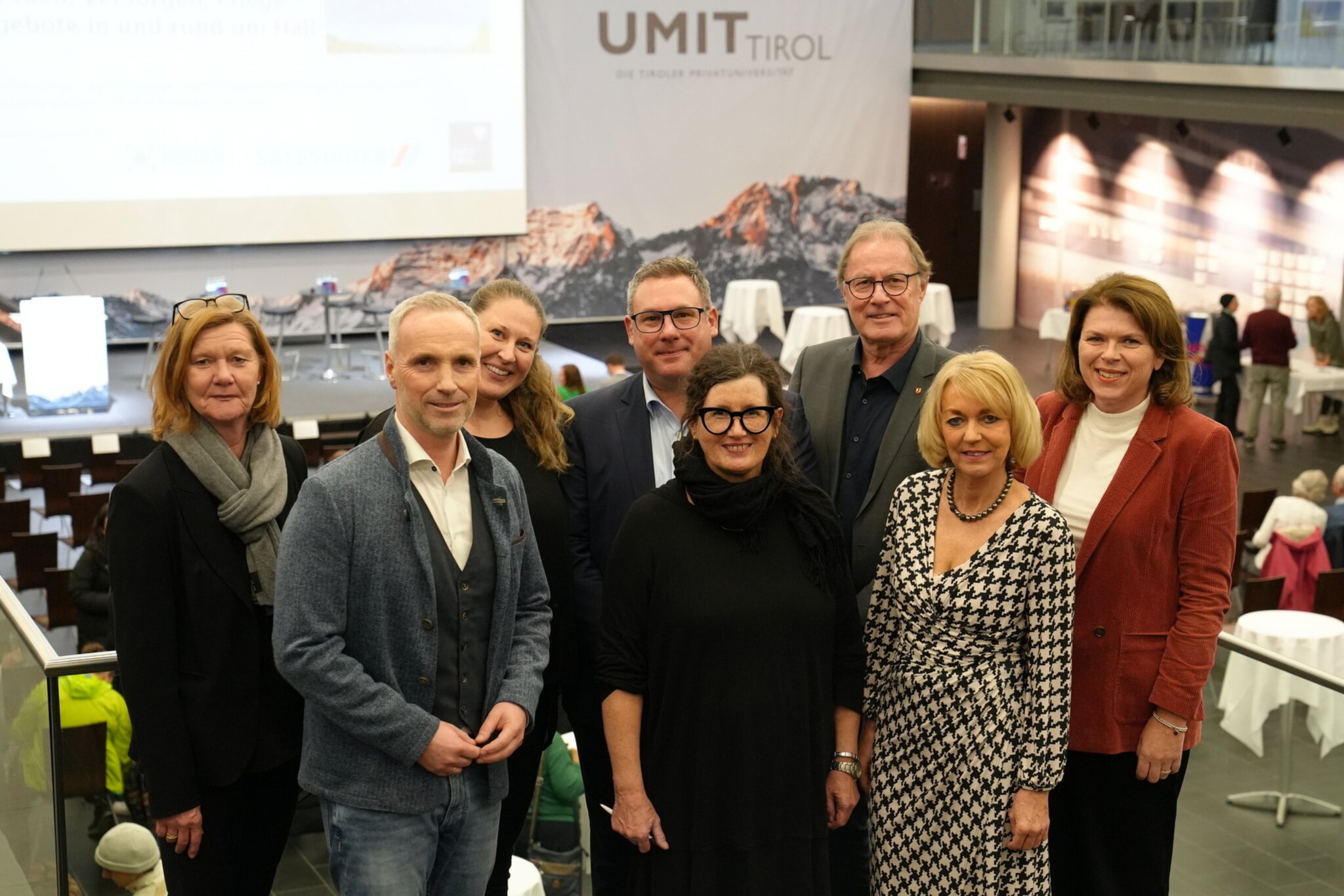 UMIT: Haller Bevölkerung machte sich schlau - Hall-Rum