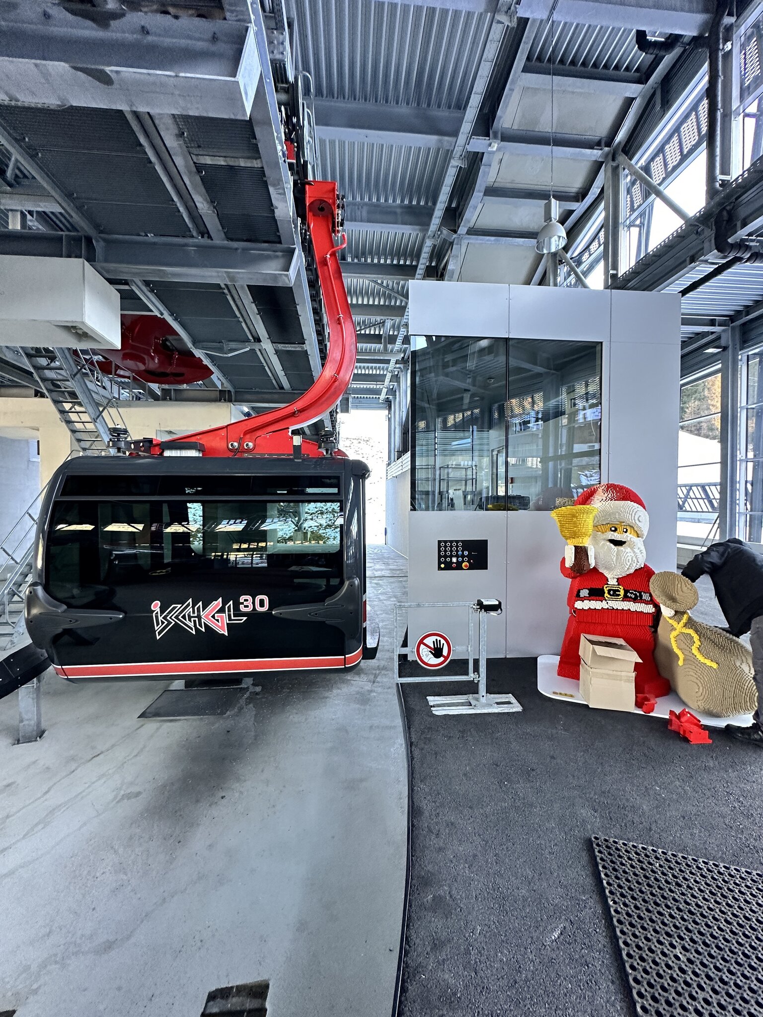 Schneeskulpturen-Wettbewerb: Ischgl: Winterspaß mit LEGO® City - Landeck