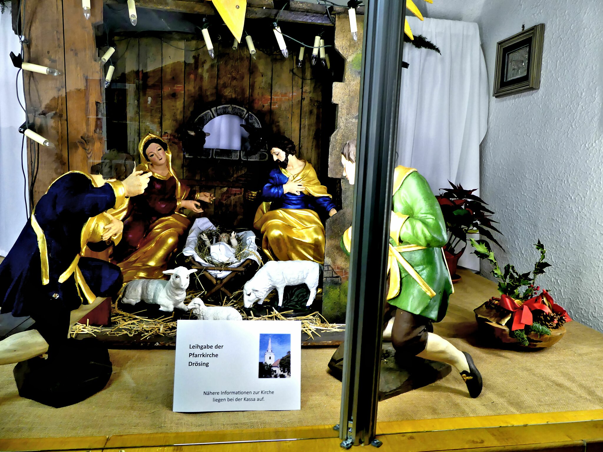 Eine Vorschau auf Weihnachten: Krippenausstellung in der Peterskirche in Wien