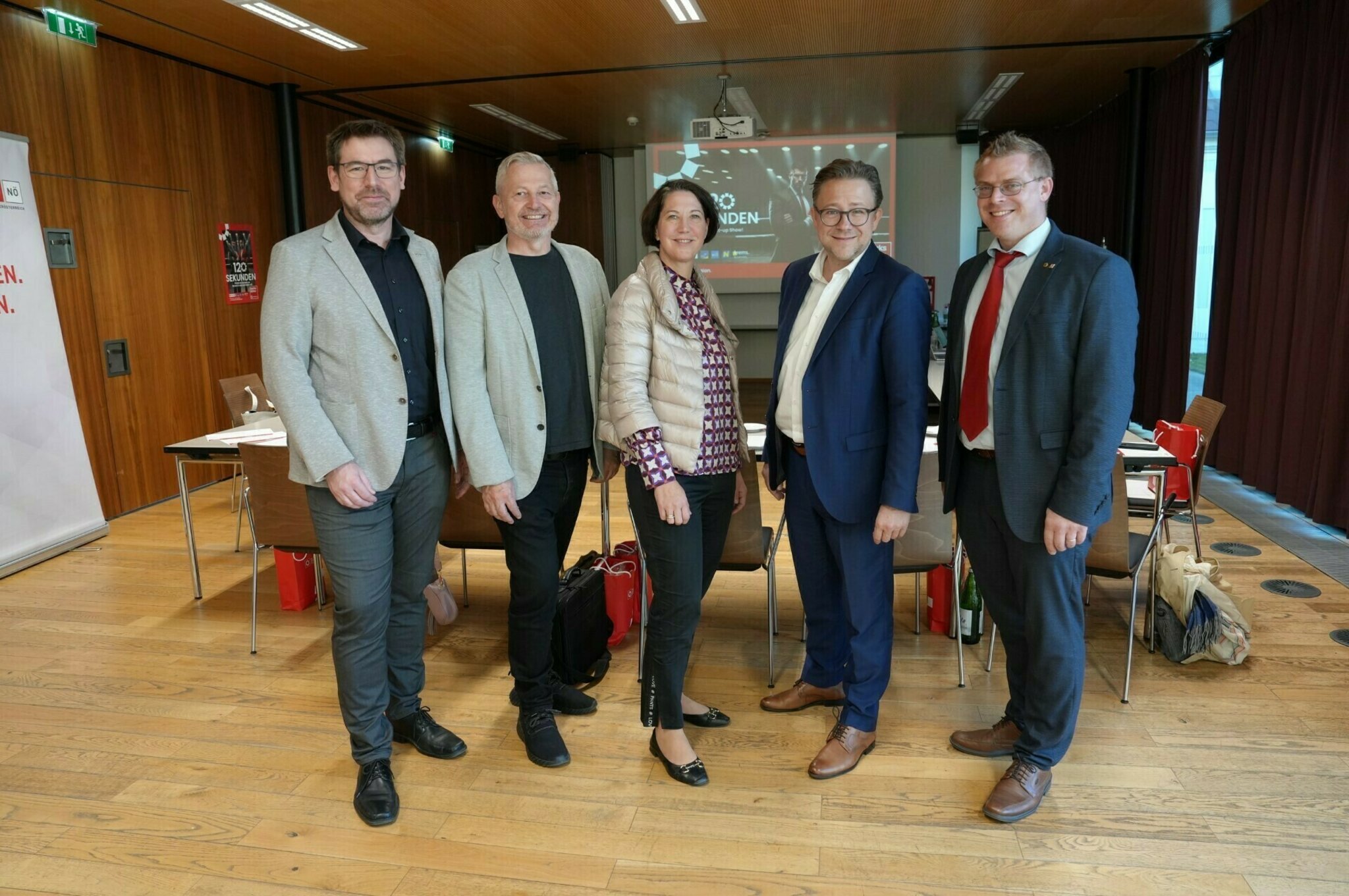 Partner und Jury: 120 Sekunden: So wurde die Vorauswahl getroffen - St ...