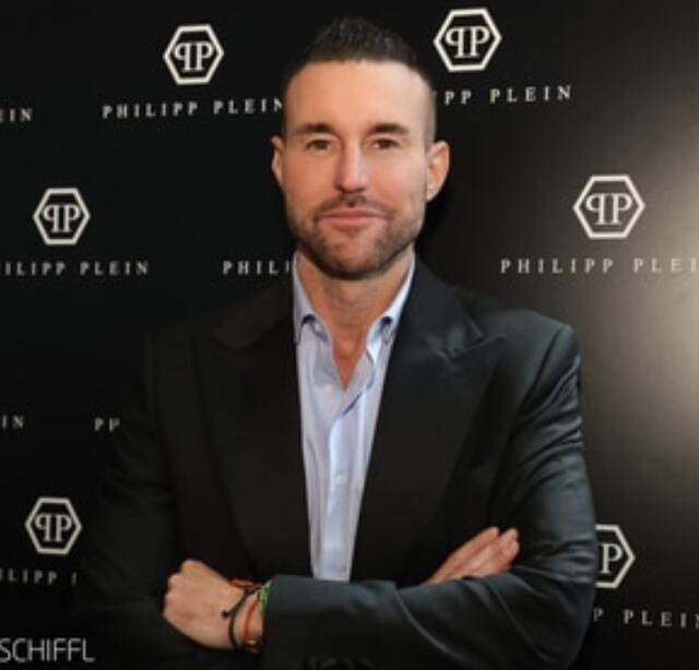 Mauro Mittendrin: BUCHPRÄSENTATION VON PHILIPP PLEIN MIT PROMINENTEN ...