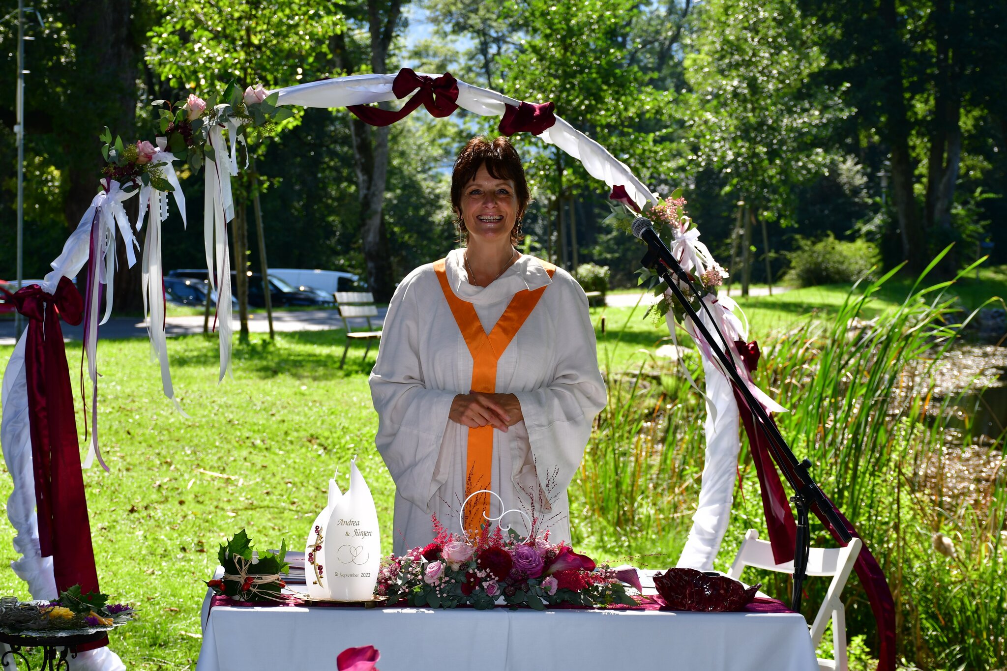 Beliebte Pastoralassistentin nun selbstständig.: Sie gestaltet ...