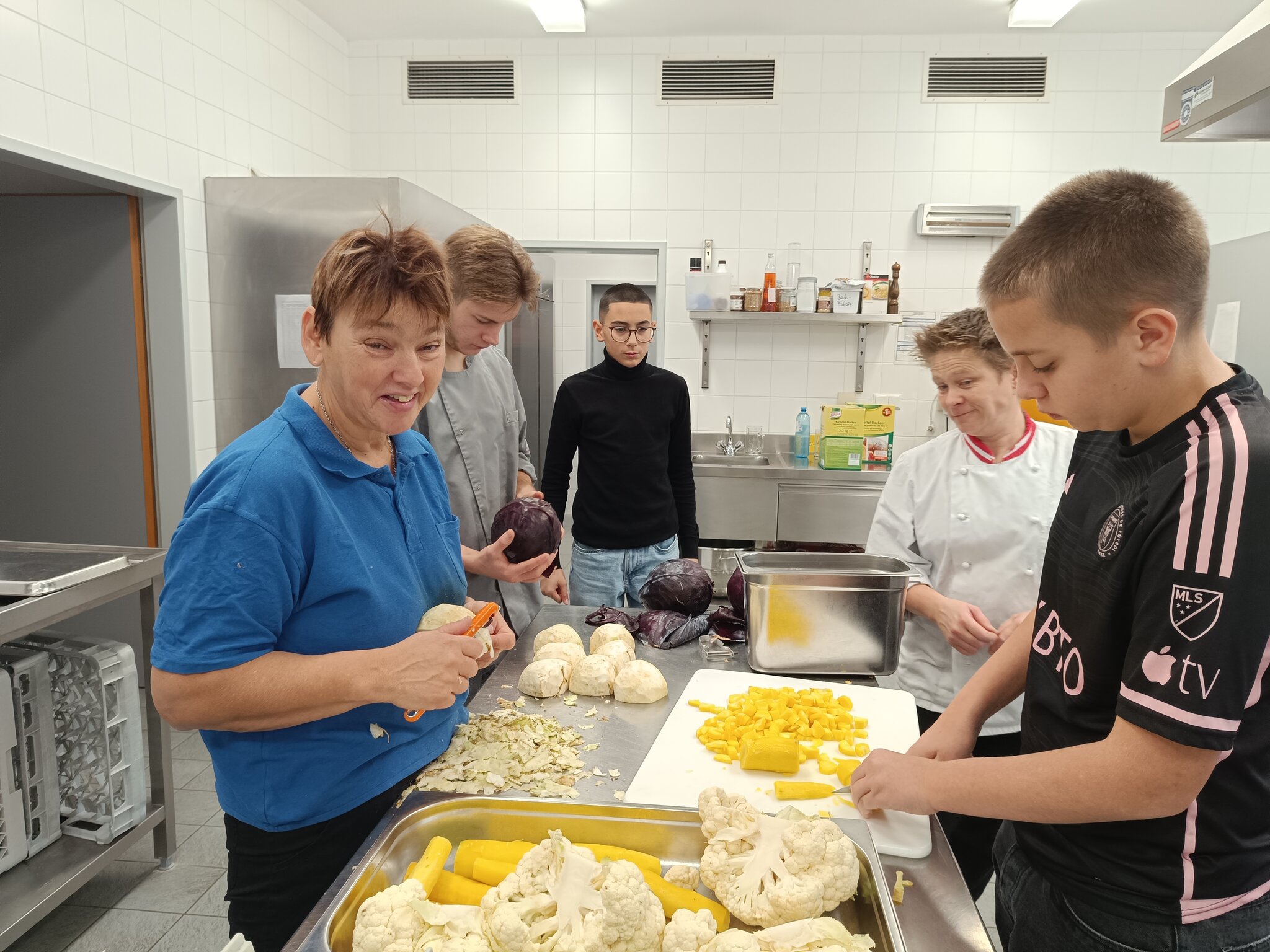 Mittelschule Ranshofen: Vierklässler schnupperten ins Berufsleben ...