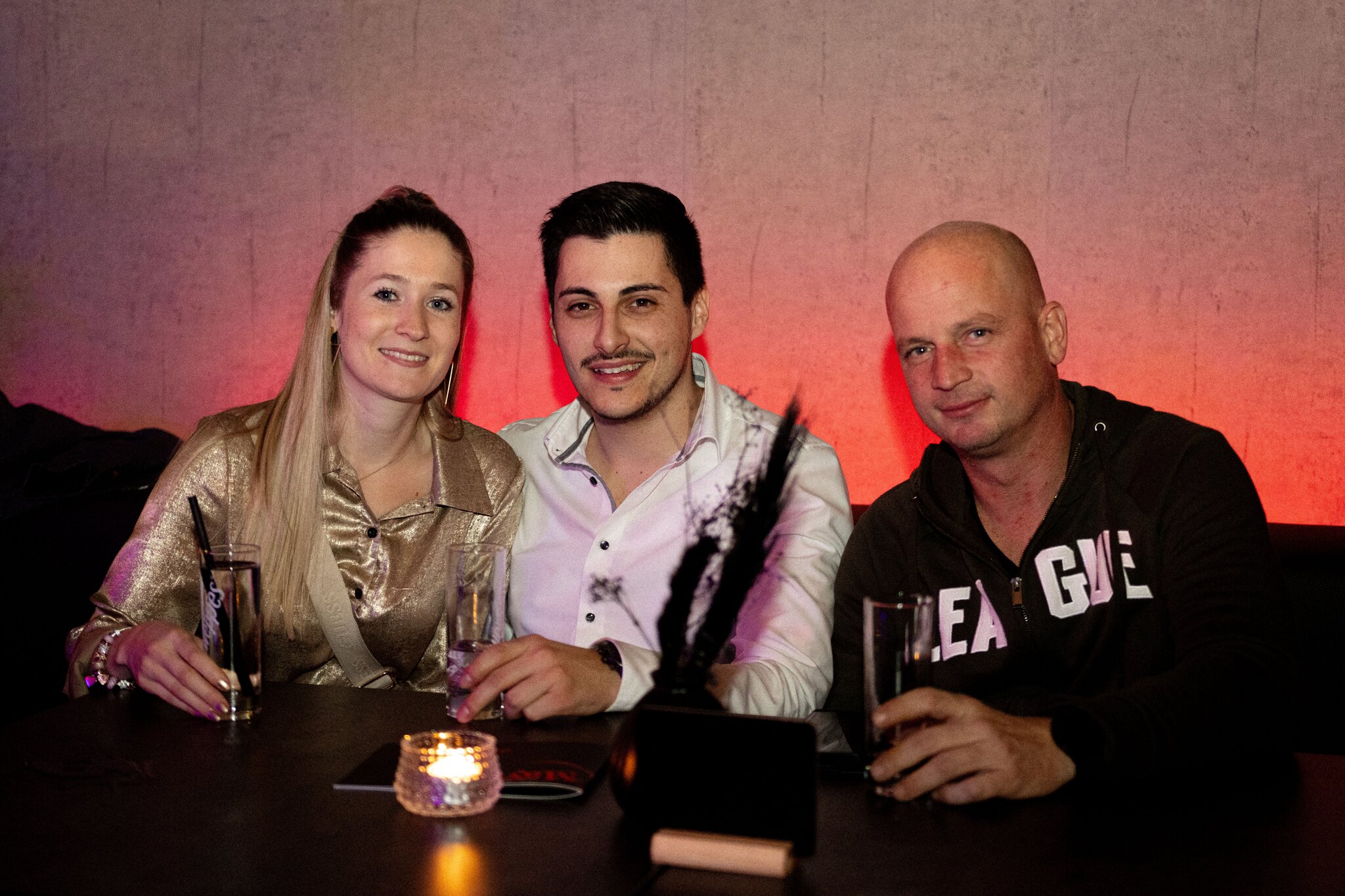 Bildergalerie: Fotos von der Partynacht am 8. Dezember im Club Nero ...