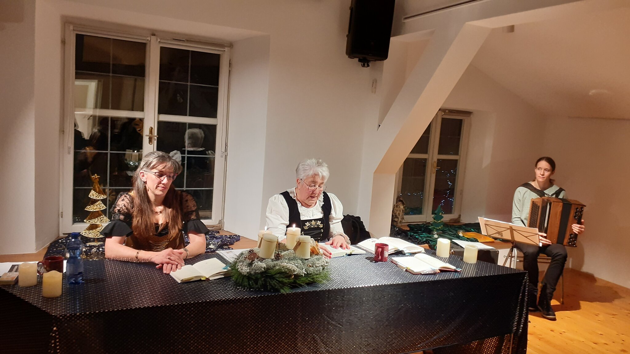 Weihnachtliche Lesung im Museum im Grünen Haus: Sonne, Mond und Sterne ...