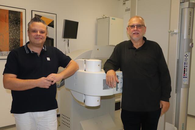 Schärdinger Ärztehaus: Radiologe Miesenbeck geht in Pension – Meinhart übernimmt - Schärding