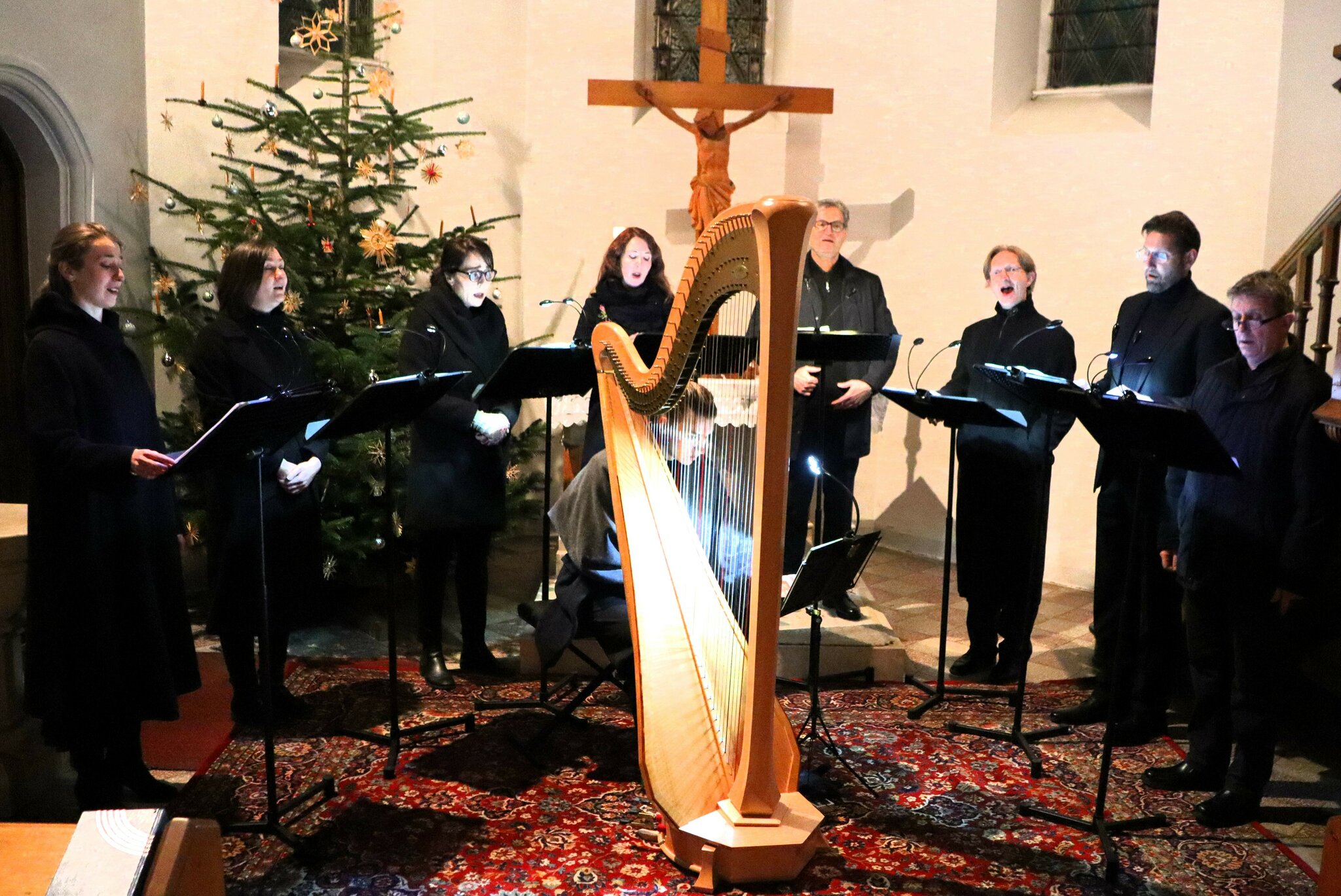 Chor 4Christmas: Virtuose Sangeskunst in der Friedenskirche Stainz ...