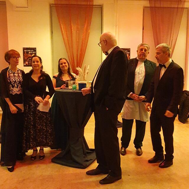 Das gesellschaftliche Ereignis: Der Oktavanerball im Gymnasium Laa ...