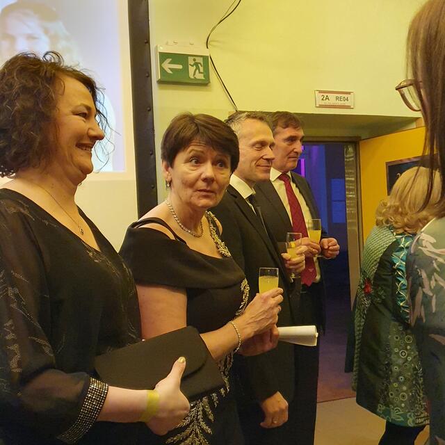 Das gesellschaftliche Ereignis: Der Oktavanerball im Gymnasium Laa ...