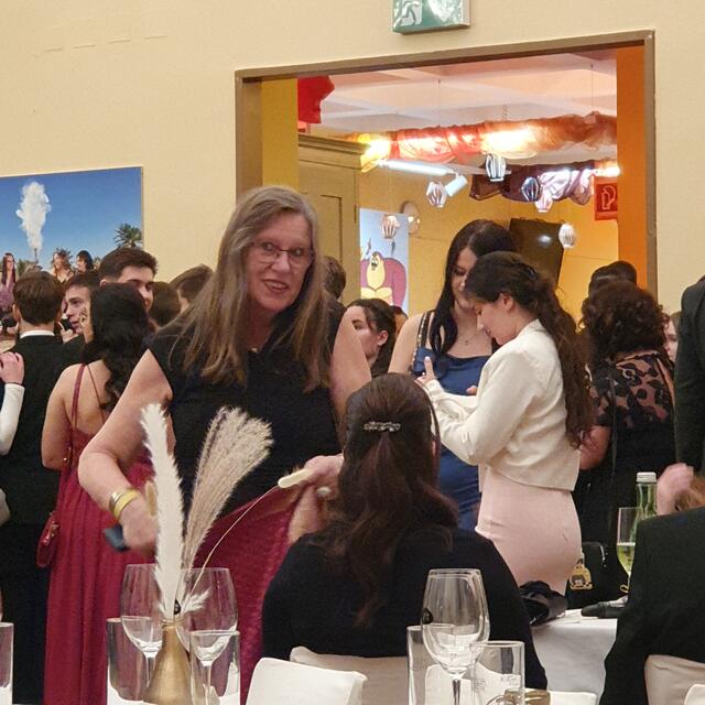 Das gesellschaftliche Ereignis: Der Oktavanerball im Gymnasium Laa ...