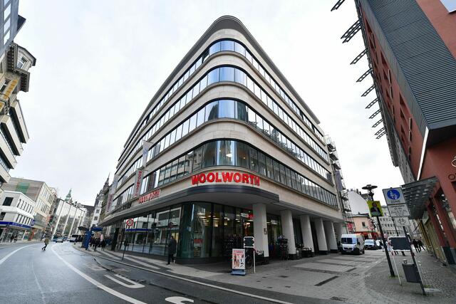 Mit drei Filialen: Woolworth feiert nach 15 Jahren Comeback in Wien - Wien