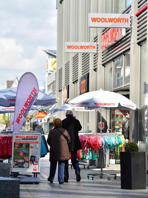 Mit drei Filialen: Woolworth feiert nach 15 Jahren Comeback in Wien - Wien
