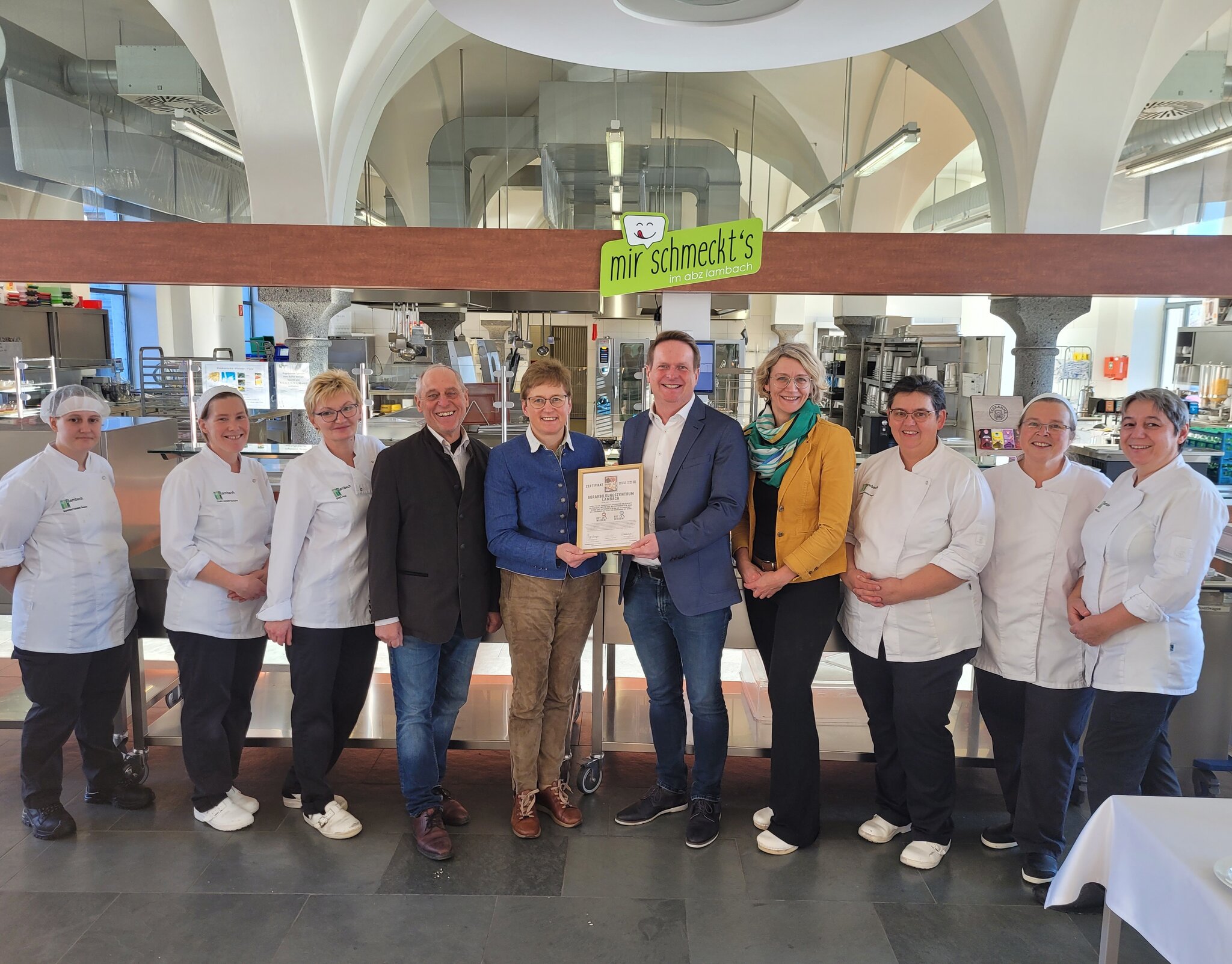 abz Lambach Küche ausgezeichnet: Verleihung „GUT ZU WISSEN ...