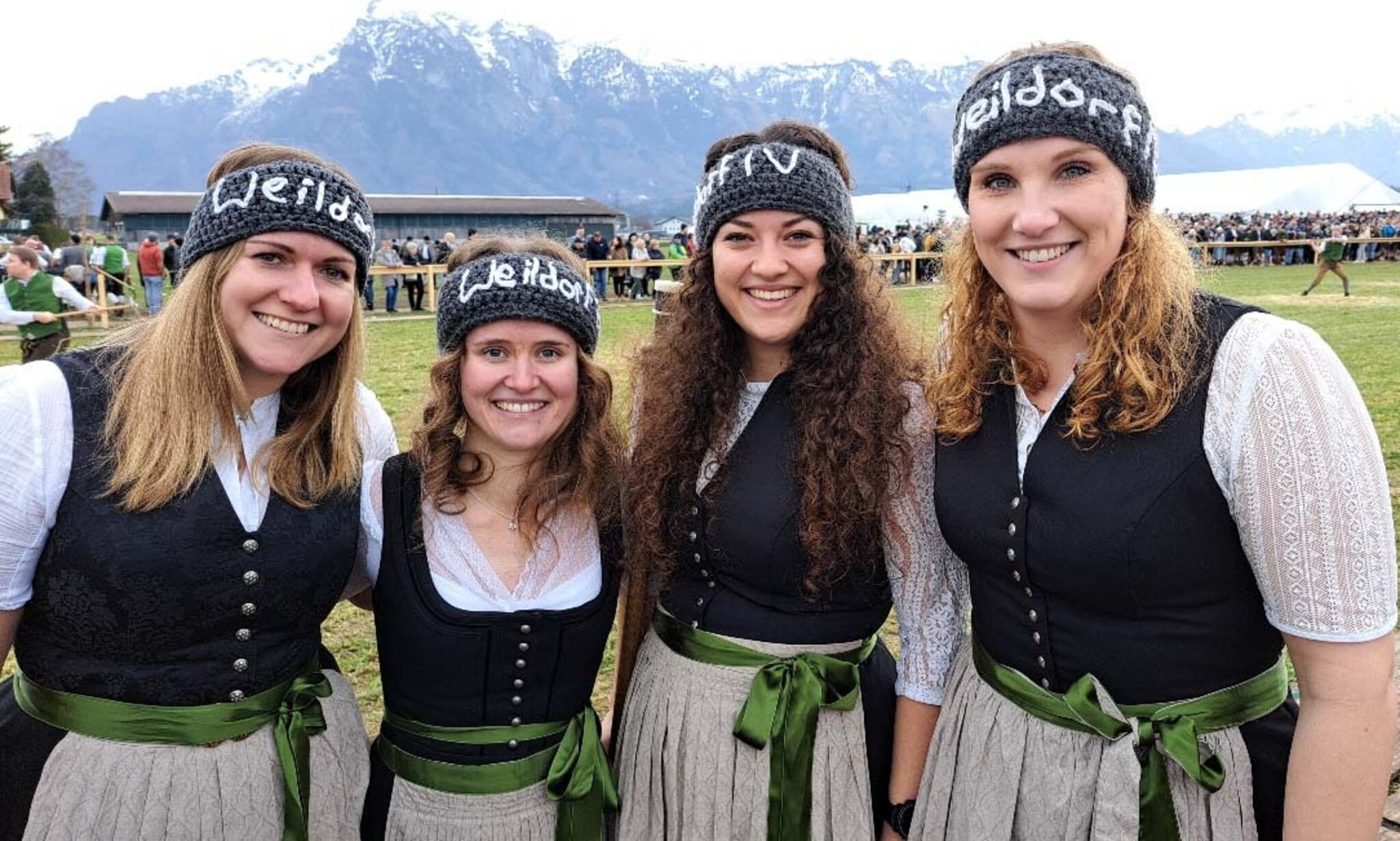 Rupertigau Preisschnalzen: Über 2000 Schnalzer auf der Festwiese in ...