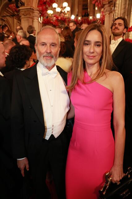 Best Dressed: Die schillerndsten Kleider & schönsten Roben am Opernball ...