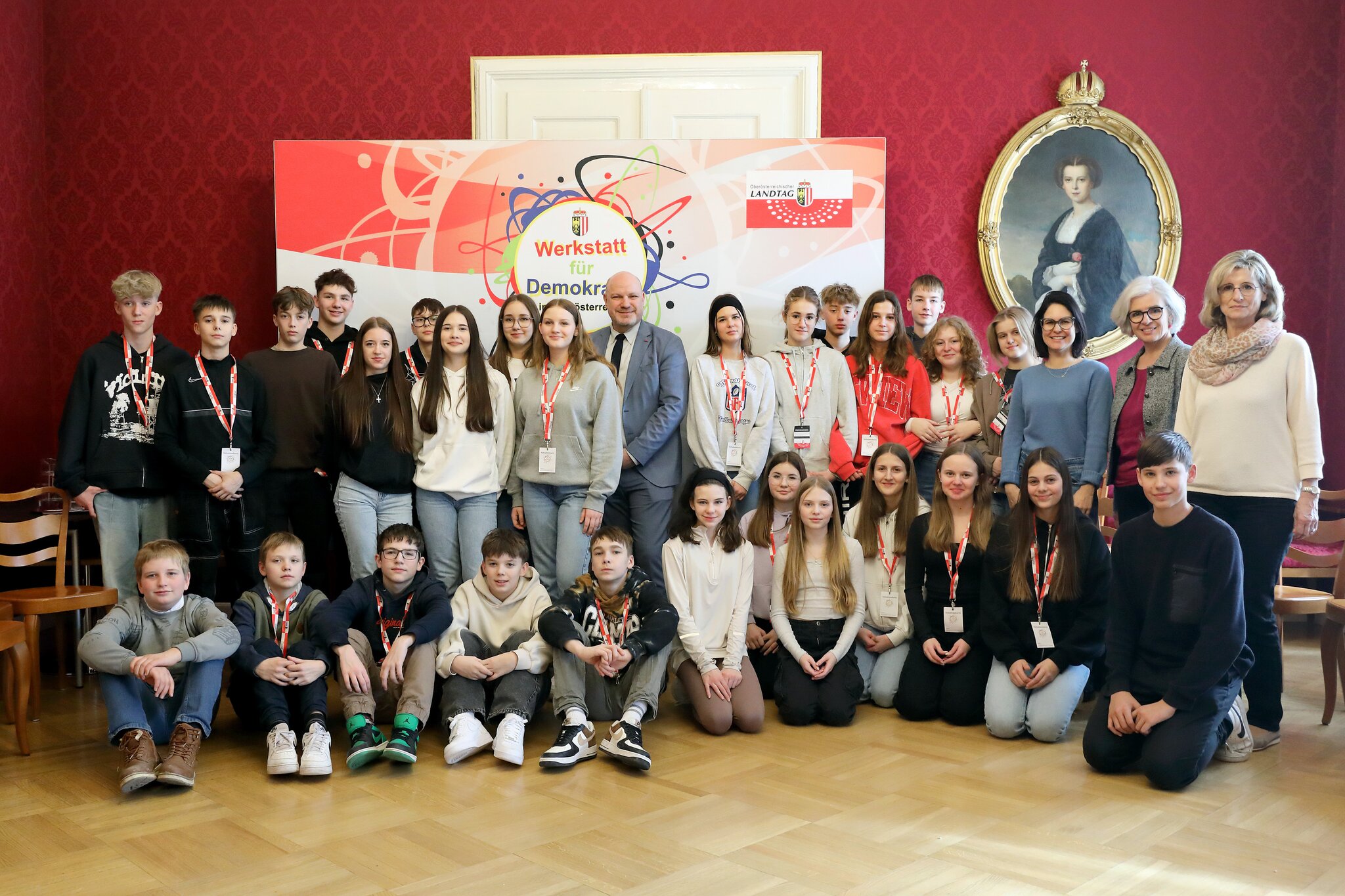 Politik erleben: MS Rudigier besuchte Demokratiewerkstatt - Steyr ...