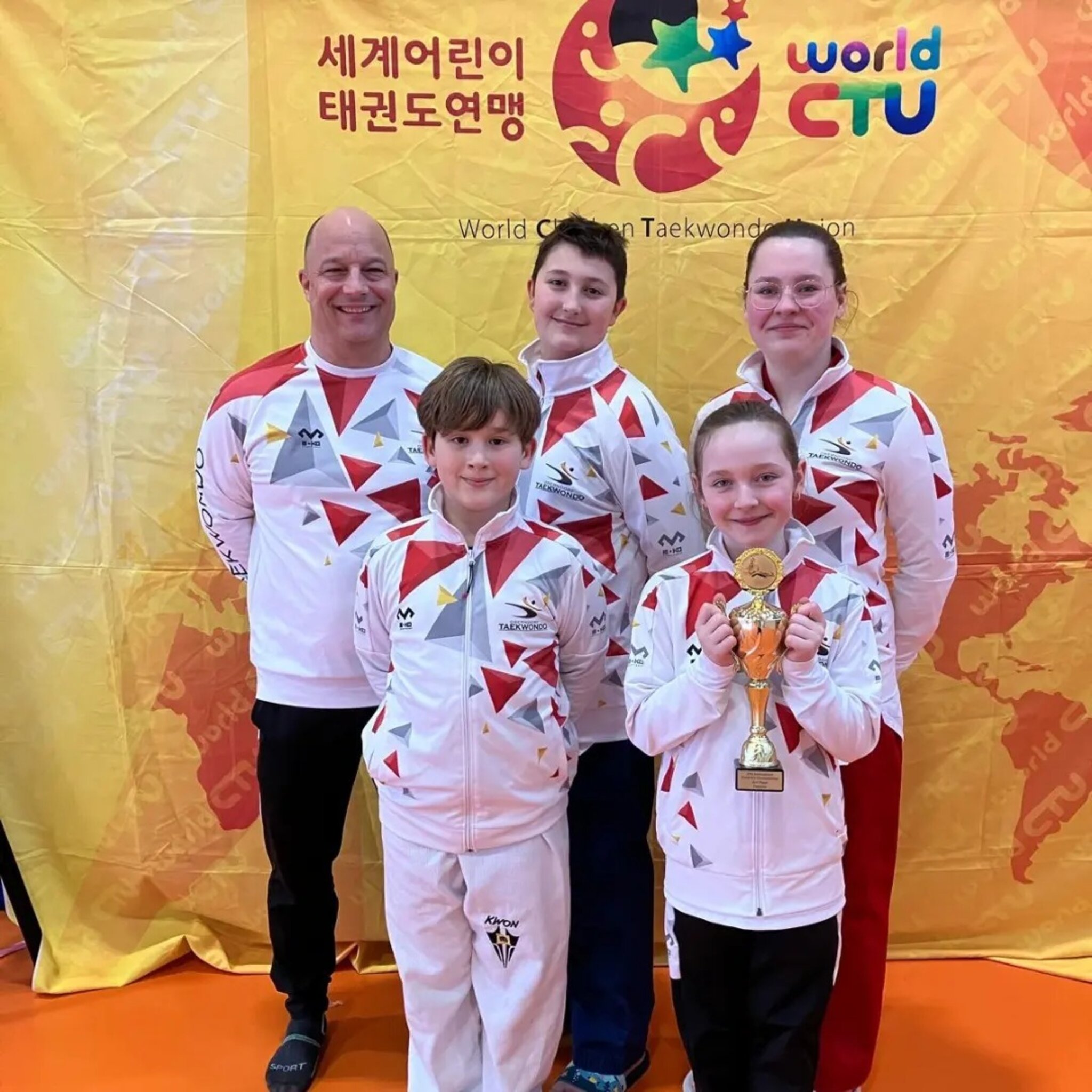 Taekwondo: internationale Medaillen und Olympiaqualifikation - Flachgau