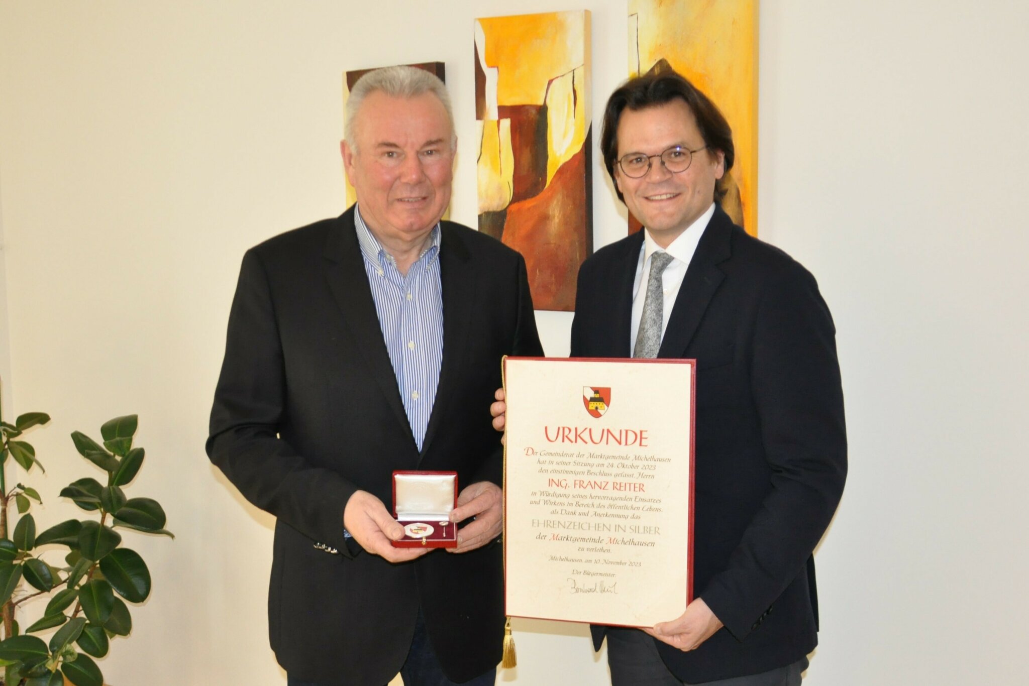Marktgemeinde Michelhausen: Franz Reiter „verspätet“ mit Ehrenzeichen ...