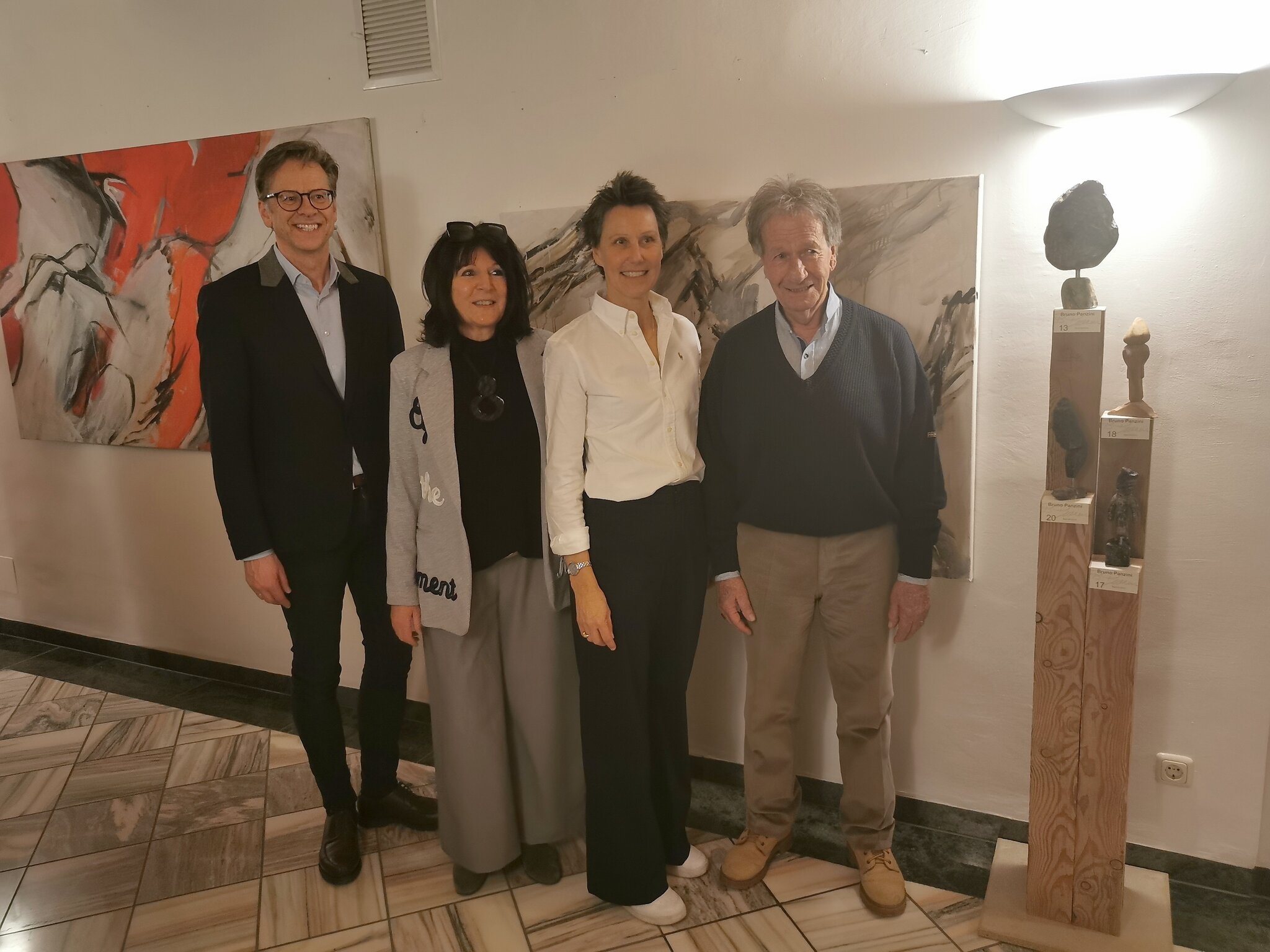 Kunstvielfalt im Rathaus: Rösler und Panzini zeigen ihre Werke in ...