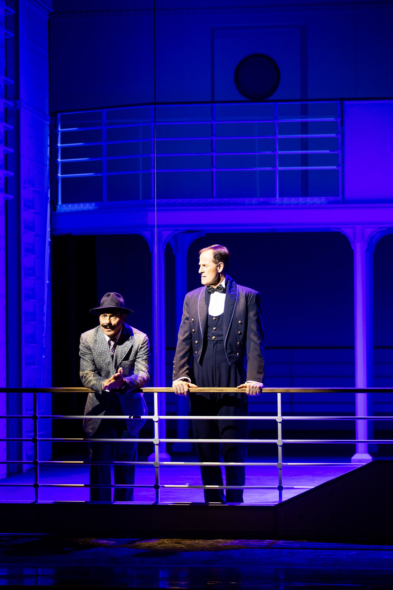 Interview:: René Rumpolds erste Rolle in Pension: Chefsteward Henry ...