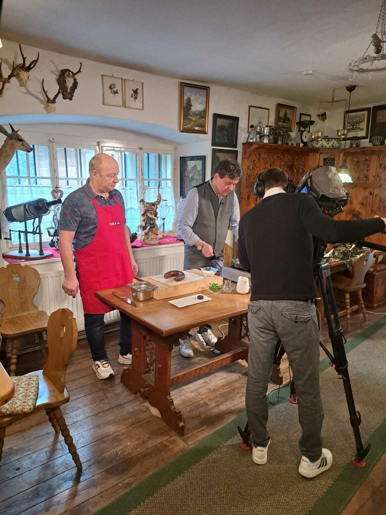 Seebenstein: Waldhaus kocht im Fernsehen - Neunkirchen