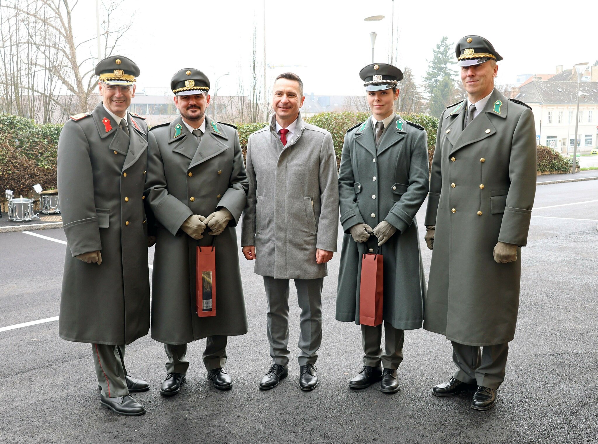 Bundesheer Burgenland: Neuen Offiziere und Unteroffiziere vorgestellt - Burgenland