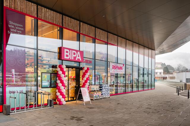 Breitenangerstraße: Neue Bipa-Filiale in Grein feierte Eröffnung - Perg