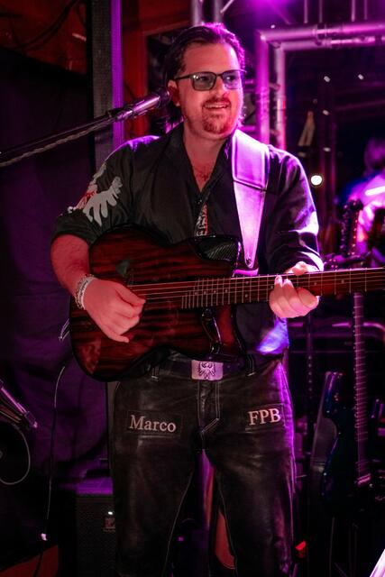 Freddy Pfister Band Live: Freddy Pfister mit deiner Band in der Branger ...