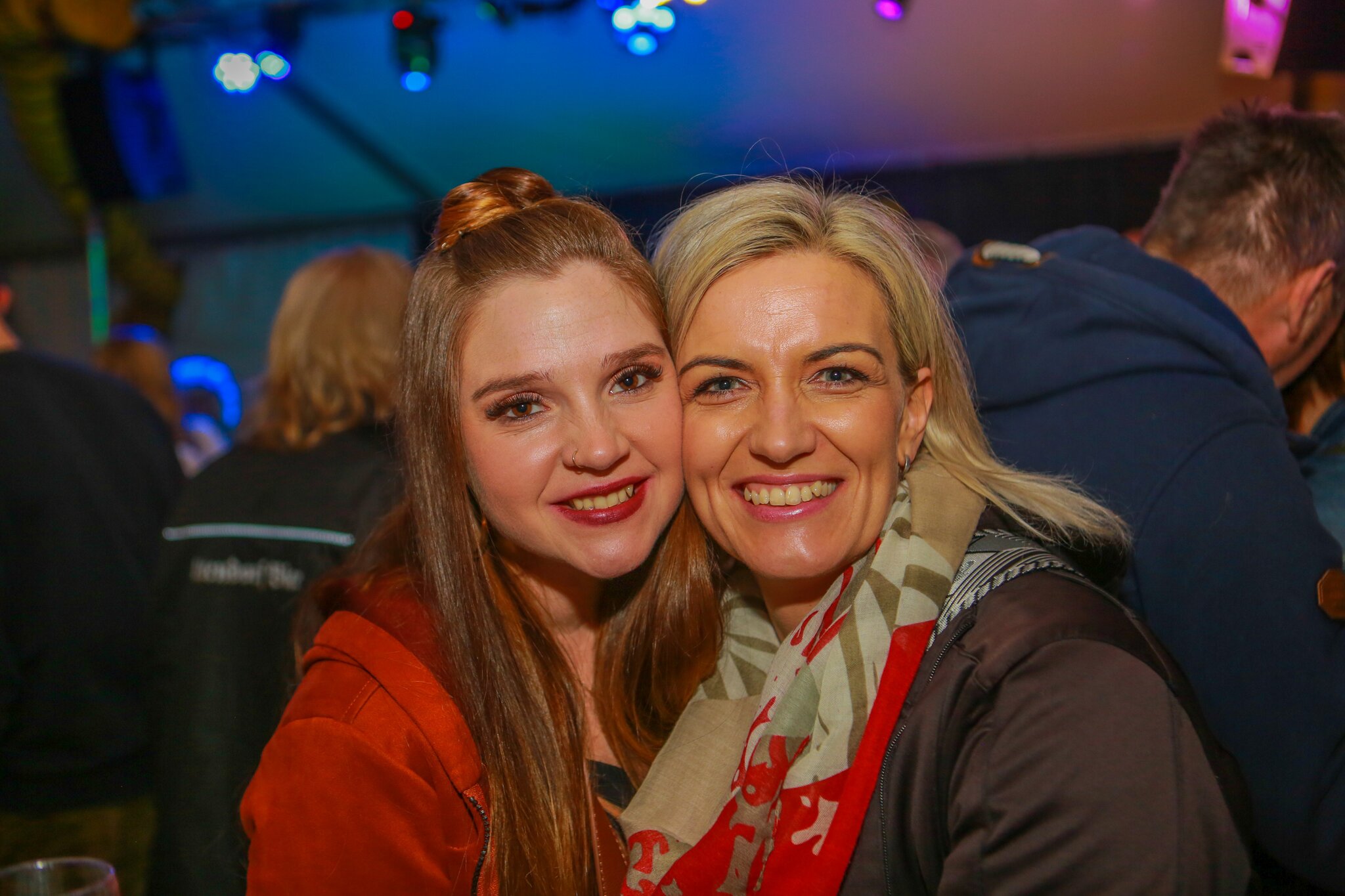 Fotogalerie: Josefimarkt Uttendorf bei traumhaftem Wetter - Braunau