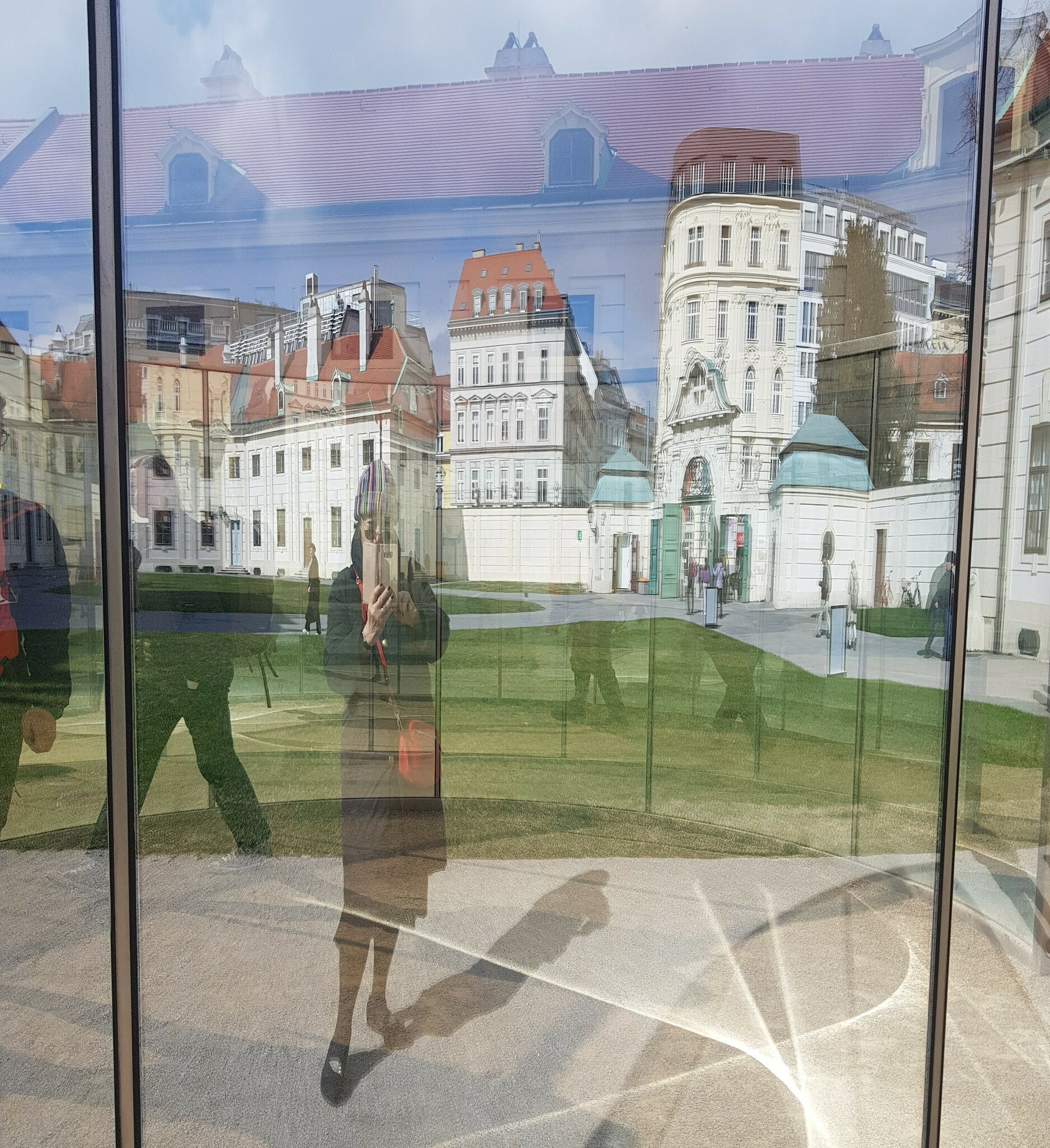 Wiener Spaziergänge: Nervenkitzel, Schwindel, Taumel - Favoriten