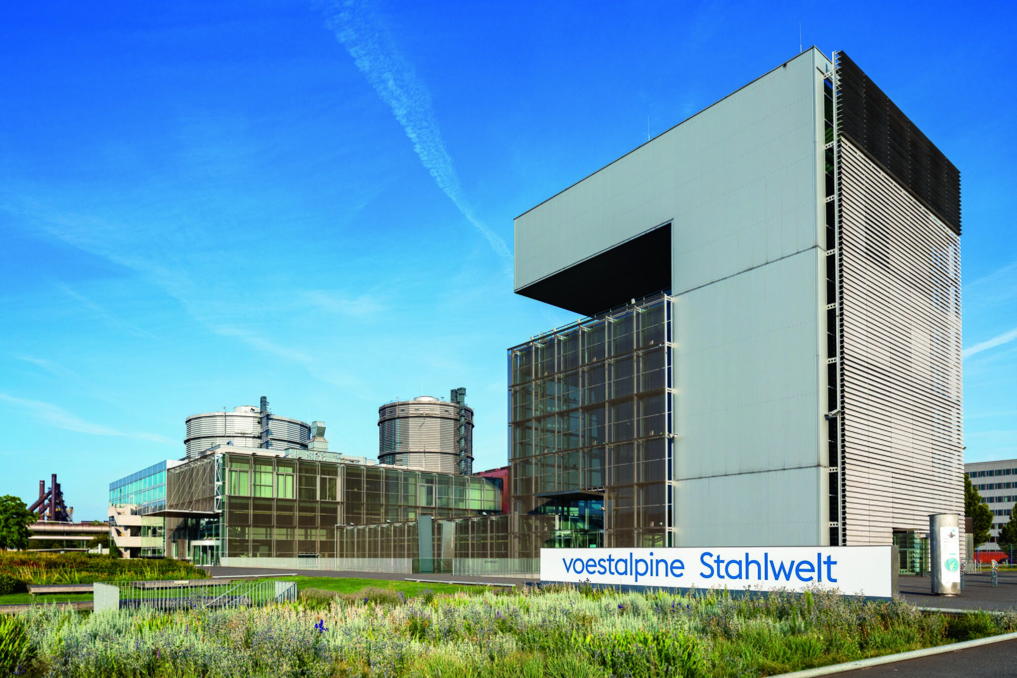 Für millionenschwere Neugestaltung: voestalpine Stahlwelt schließt ab ...