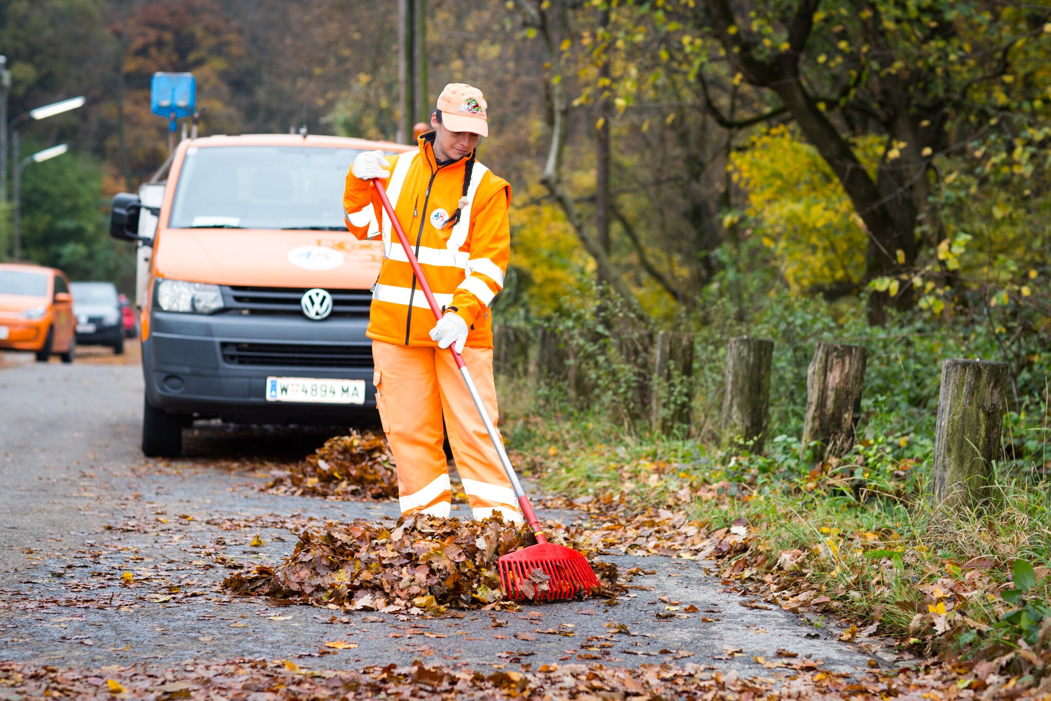 Sommerjob in Wien: MA 48 lockt Praktikanten mit 2.523 Euro brutto im ...