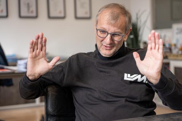 60 Millionen-XXXLutz in Linz: Oliver Pocher & Bruce Darnell bei ...