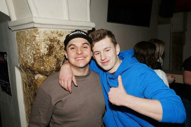 Steyr bei Nacht: Das war das erste Segafredo School Clubbing - Steyr ...