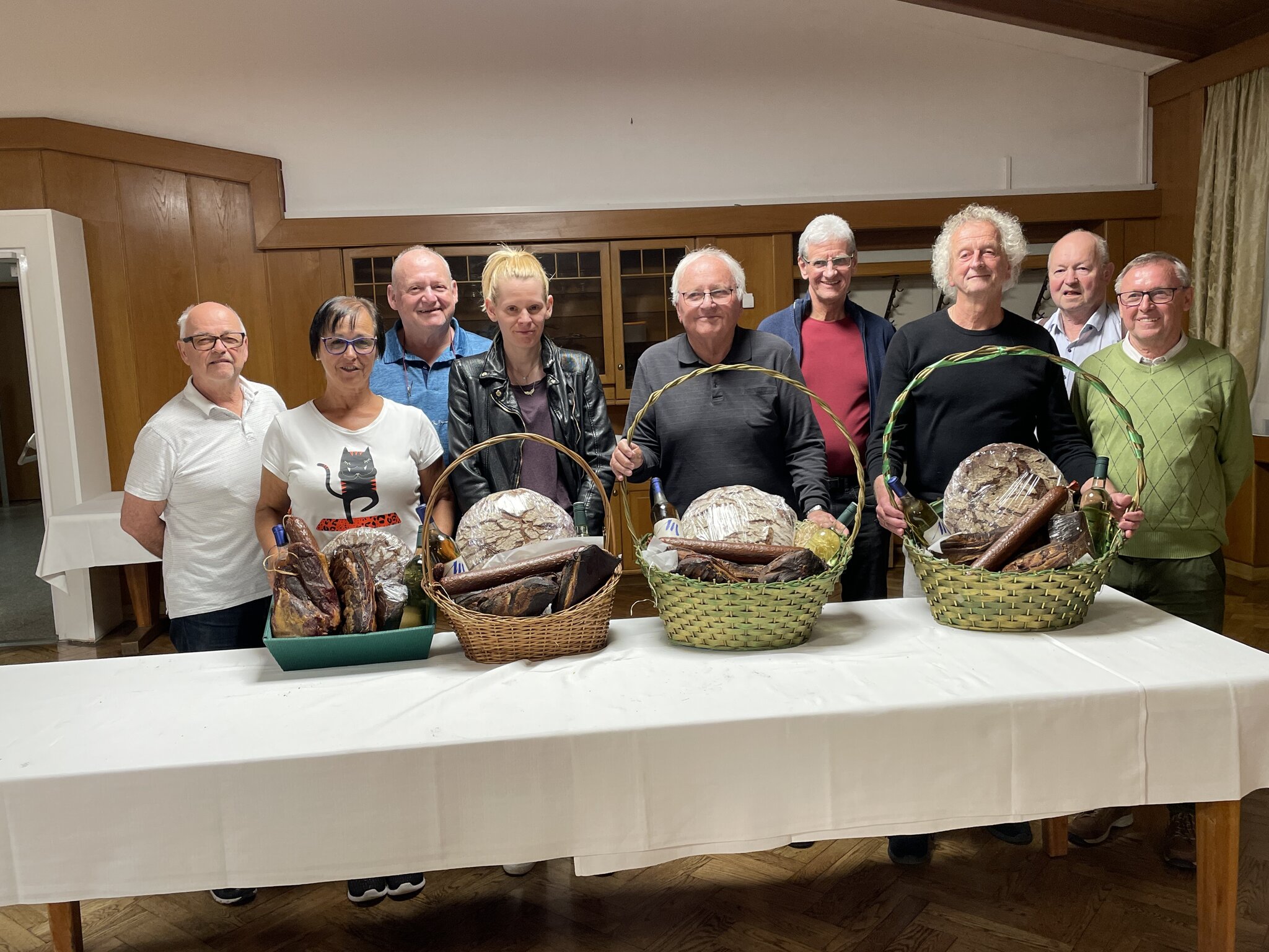 Osterknobeln: Im Gasthof Ederer wurde zu Ostern geknobelt - Weiz