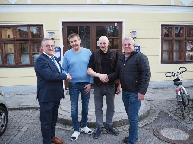 Neustart: Roman Rousal und Peter Zitek sind neue Pächter der Wildrast ...