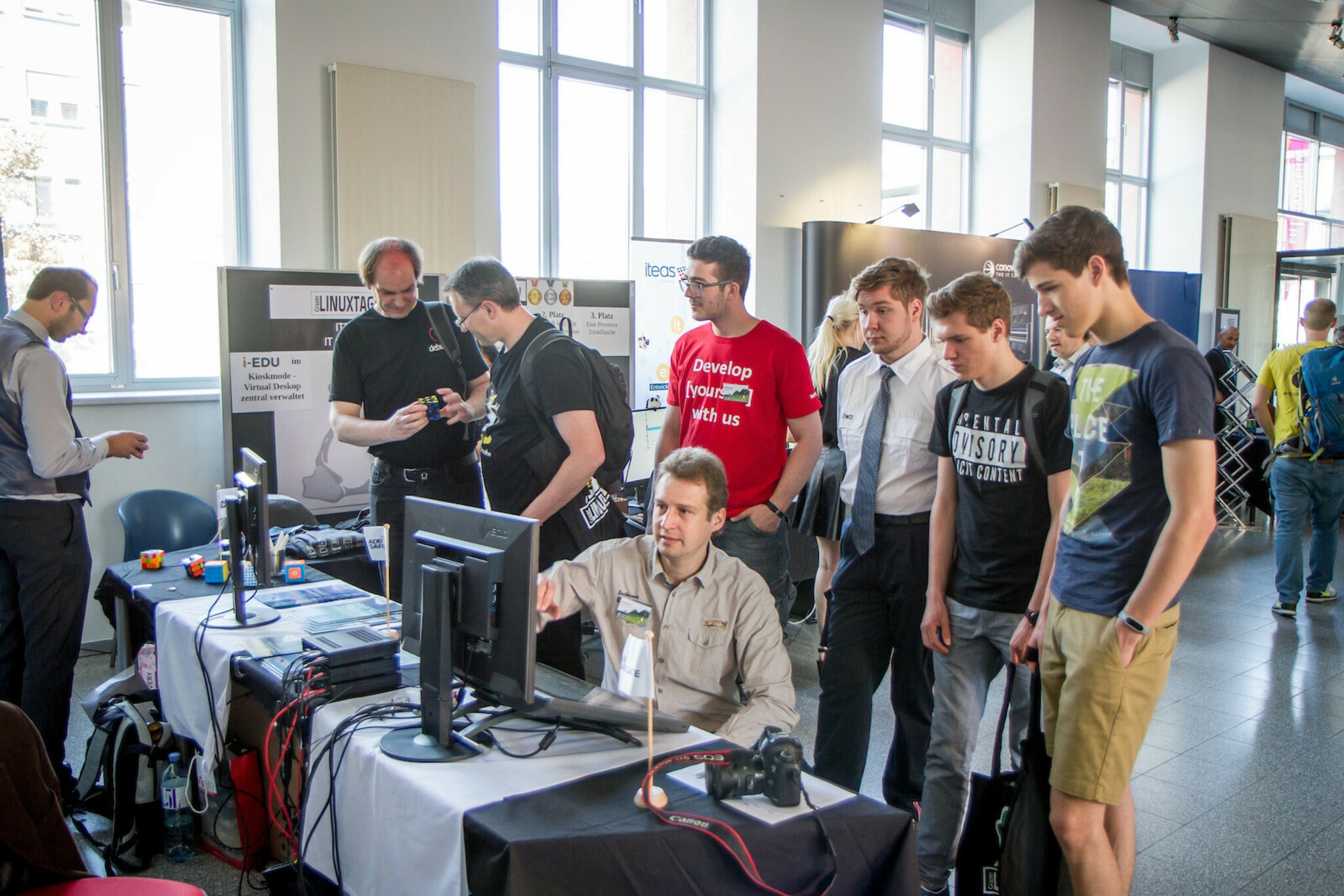 5 Und 6 April Grazer Linuxtage Laden In Die Technische Universität