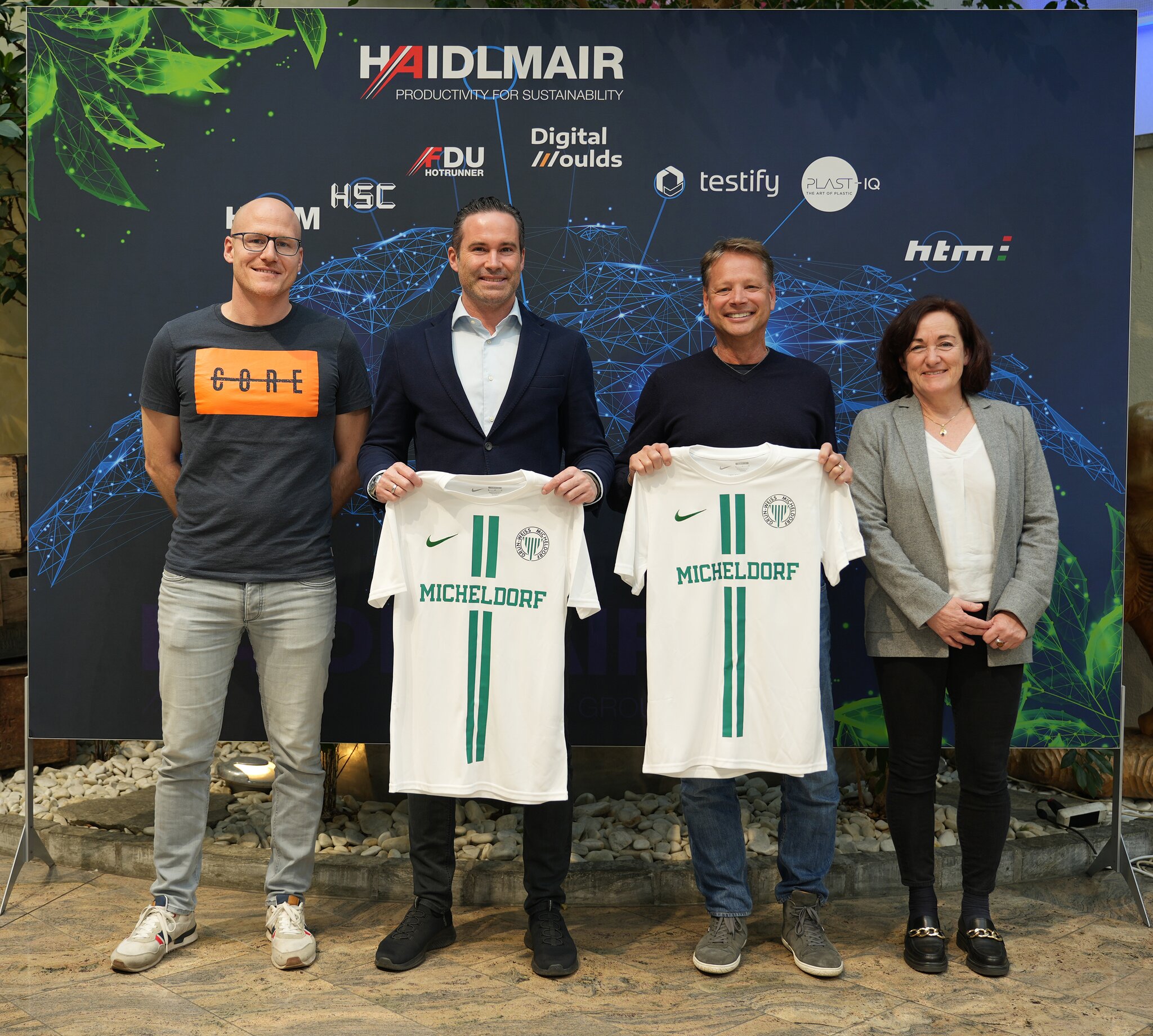 Micheldorf: Neuer Namens- und Stadionsponsor für die Grün-Weißen ...