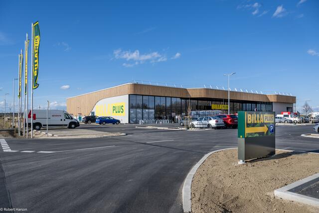 Beim Businesspark: Eröffnung von Billa Plus in Steinberg-Dörfl ...