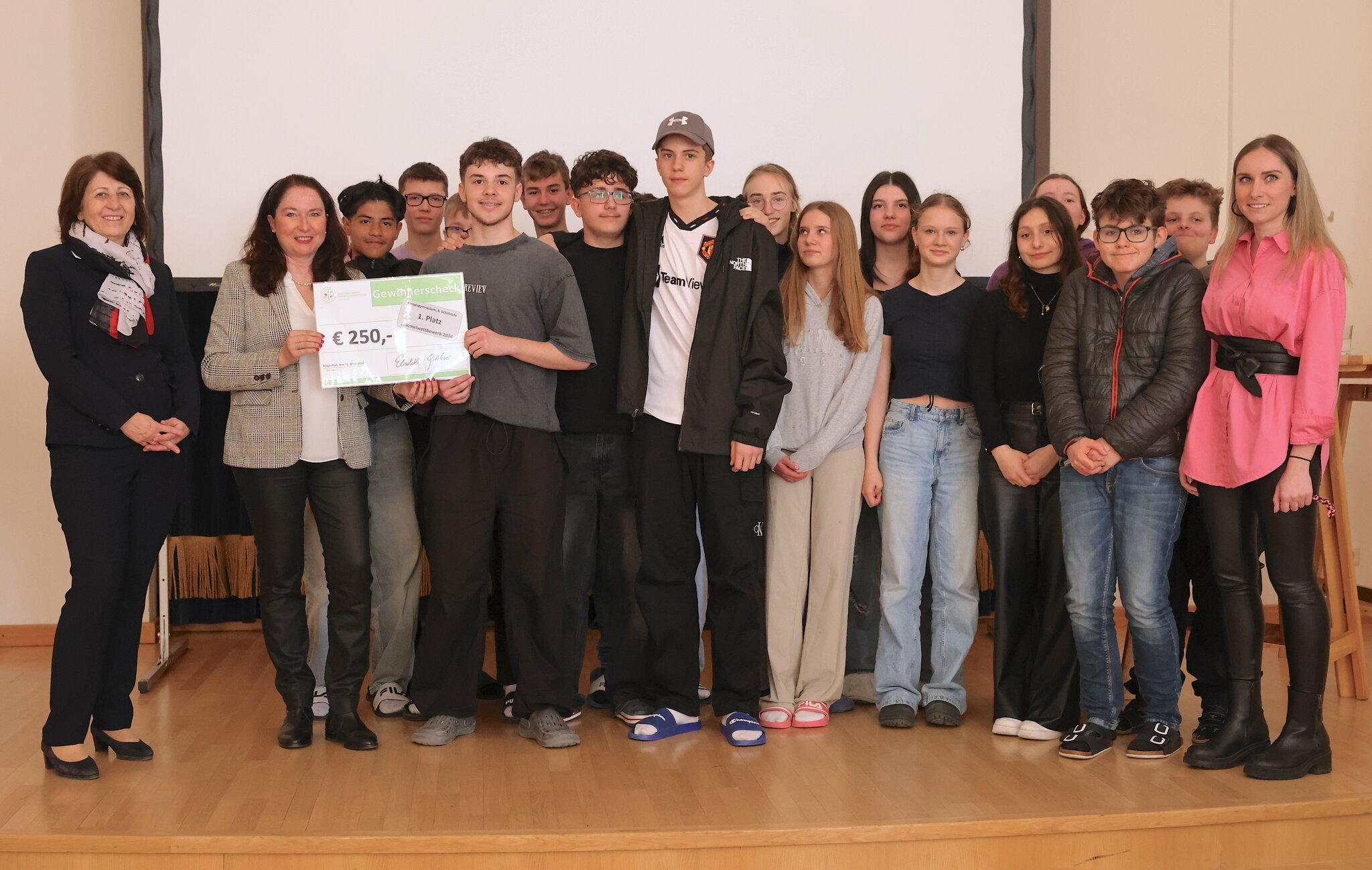 Kreislaufwirtschaft: Sammelwettbewerb am Europagymnasium in Klagenfurt ...