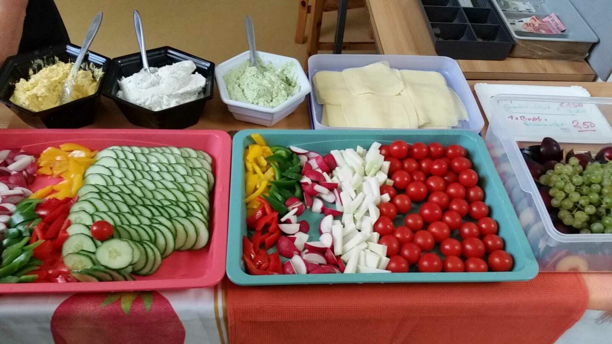 NÖMS Heidenreichstein: Gesunde Jause für die Kinder - Gmünd