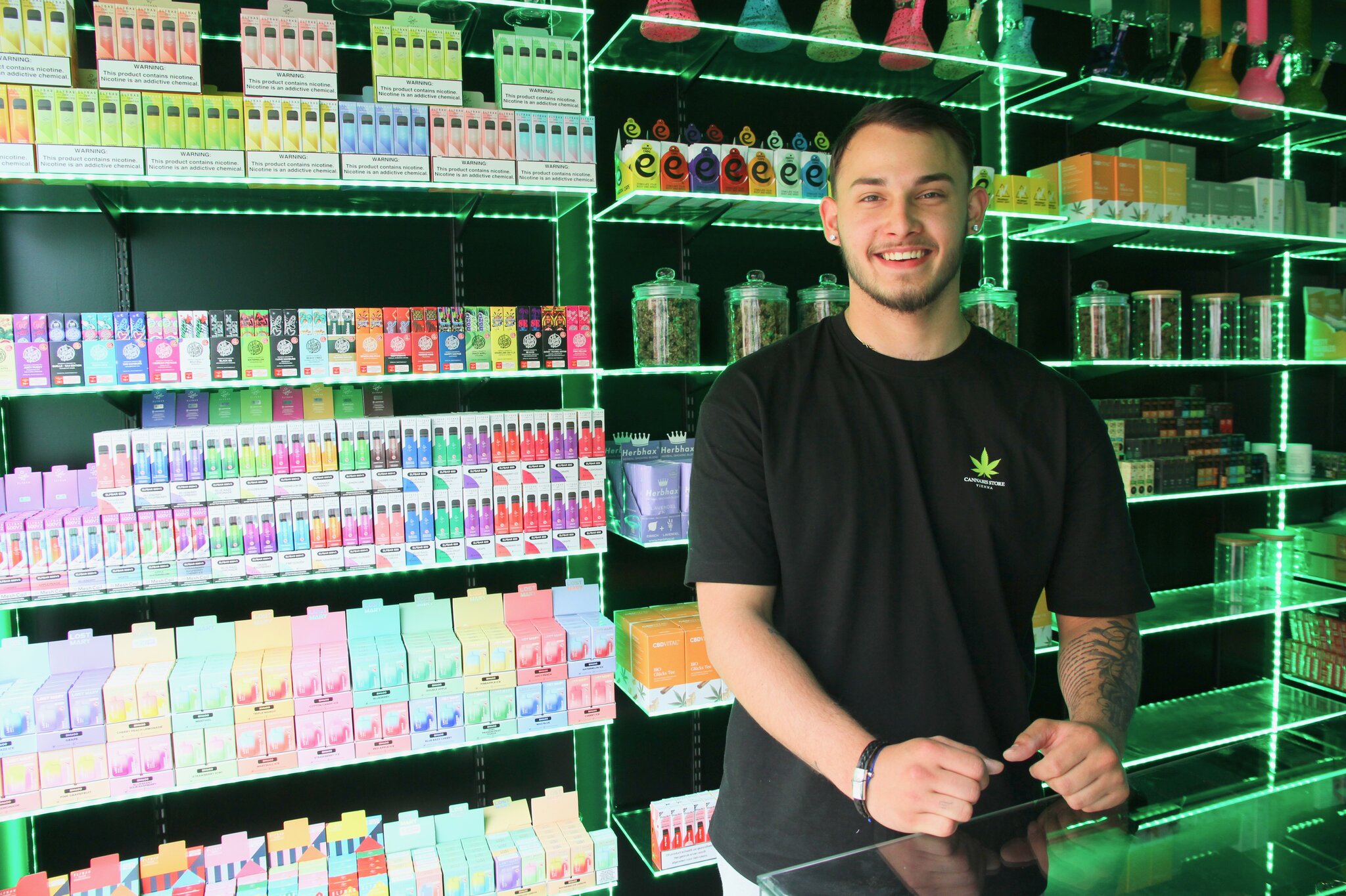 In der Altstadt: Cannabisfachgeschäft eröffnet in Klagenfurt Filiale ...
