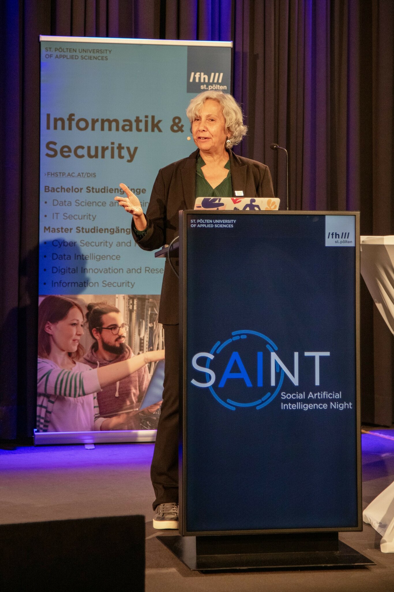 FH St. Pölten: SAINT - Die Social Artificial Intelligence Night - St. Pölten