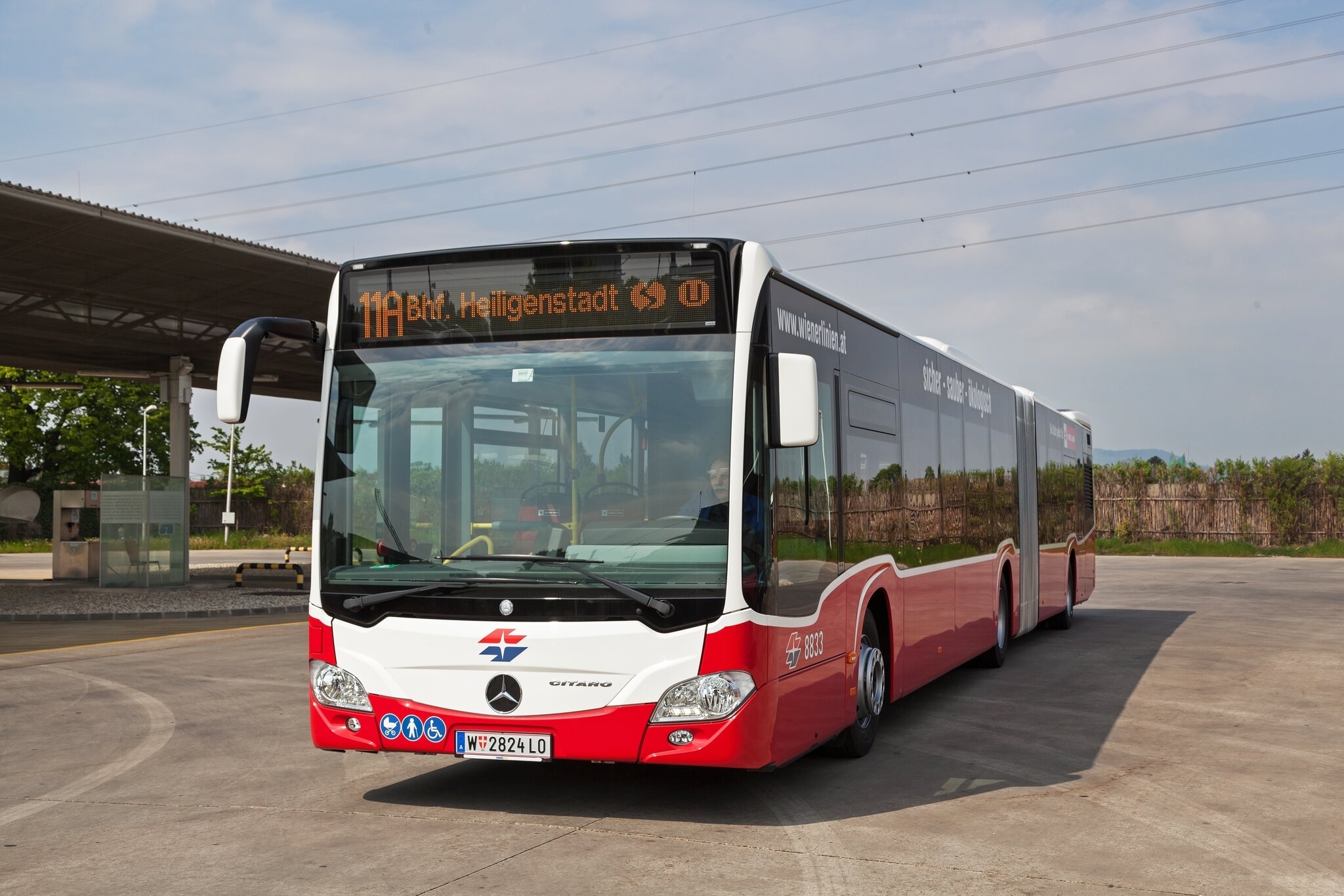 Leopoldstadt: Drei Verletzte nach Notbremsung auf der Buslinie 11A ...