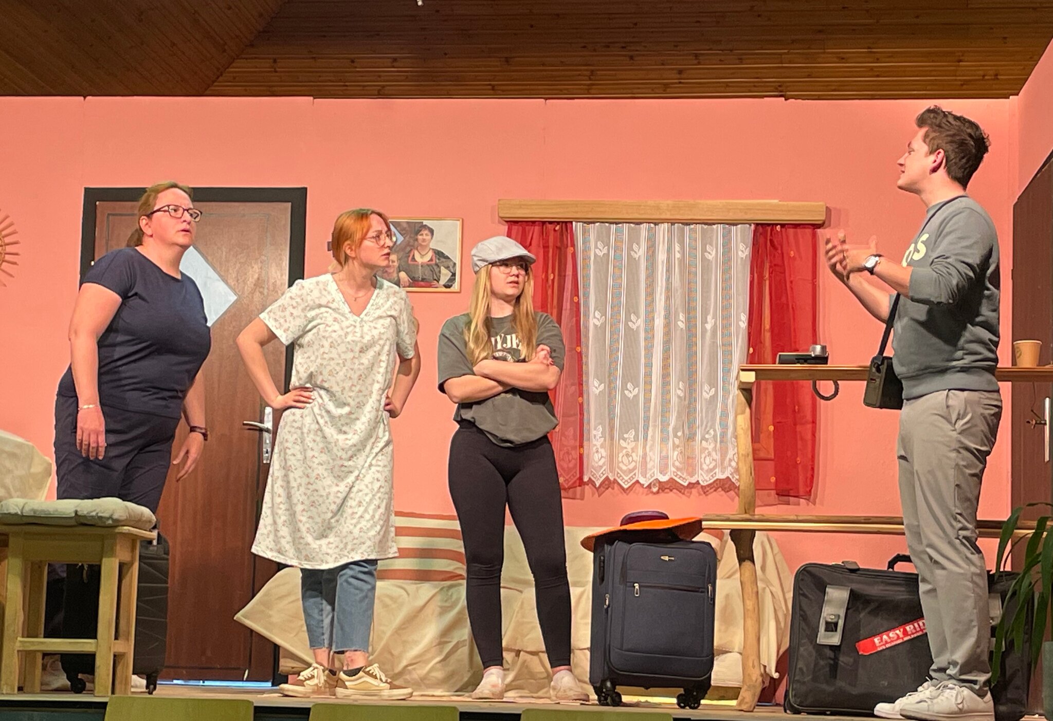 Theateraufführung: Landjugend präsentiert: "Heiße Nächte, kalte Füße ...